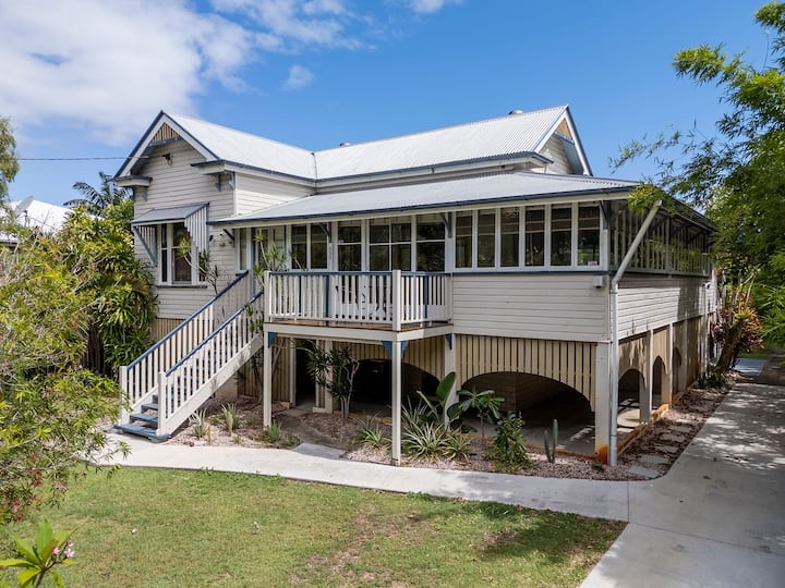 Spacious Family Holiday Home In Urangan - Hervey Bay
