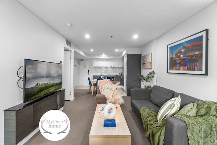 Modern City Escape | 2br + Free Parking - Adelaide
