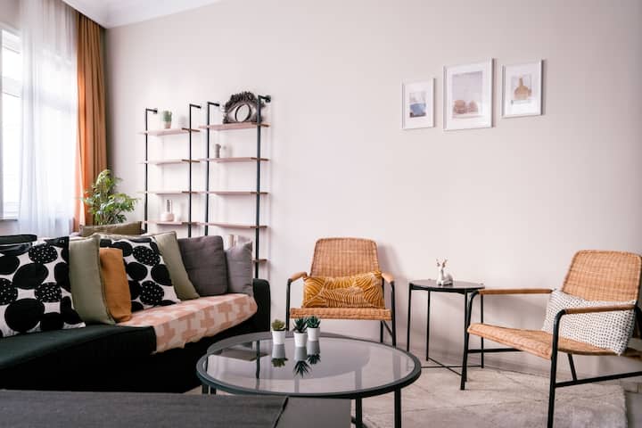 Apartemnt W/ Balcony – 5 Mins From Taksim Square - Karaköy