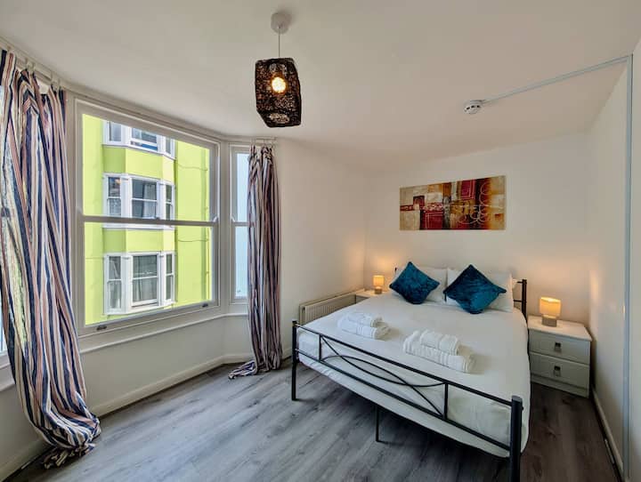 Charming House With Balcony Near Brighton Beach - Brighton & Hove