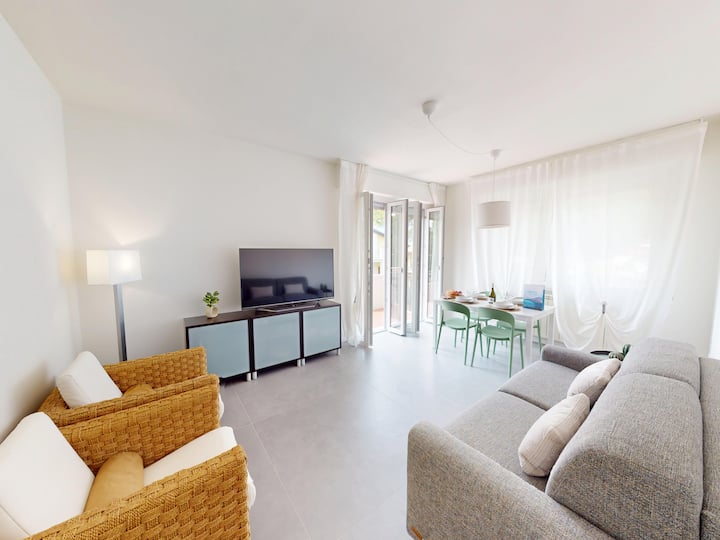 La Perla Del Garda Desenzano Free Wi-fi By Booking - Desenzano del Garda