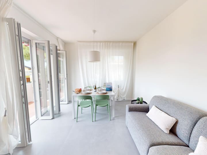 La Perla Del Garda Desenzano Free Wi-fi By Booking - Sirmione