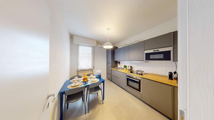 La Perla Del Garda Desenzano Free Wi-fi By Booking - Desenzano del Garda