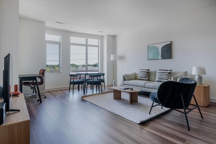 Blueground | Bleachery, Pool, Nr Charles River - 康科特