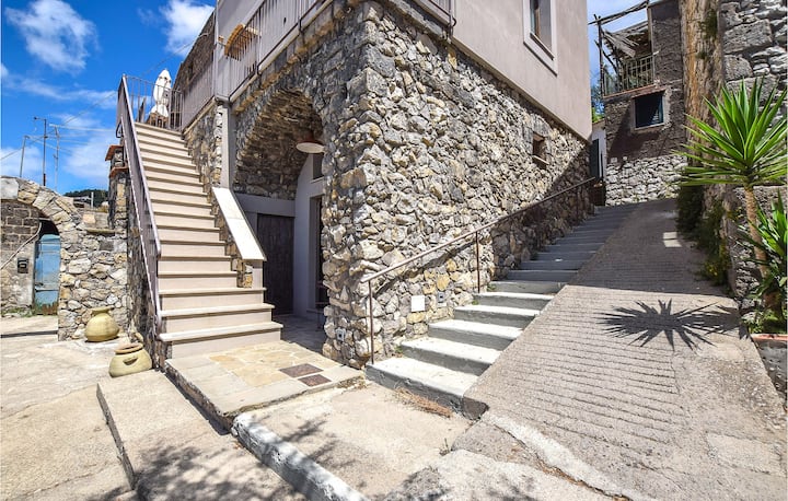 Amazing Apartment In Massa Lubrense - Sorrento