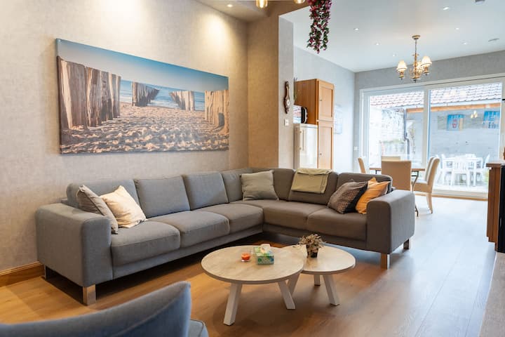 Serene Modern Retreat With Stunning Views - Ypres