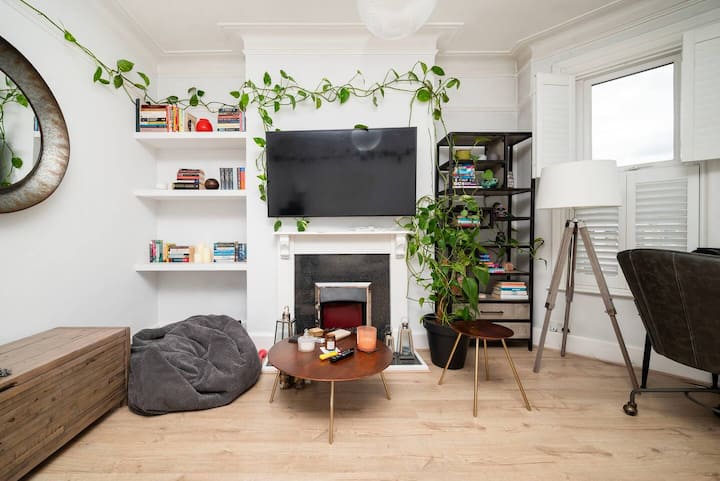 Gorgeous Spacious Garden Flat, Wood Green - Enfield