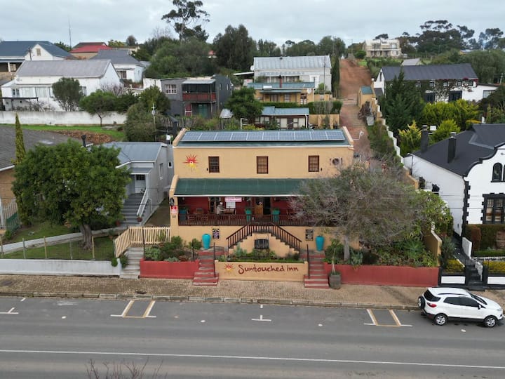 Suntouched Inn - Twin - Napier, South Africa