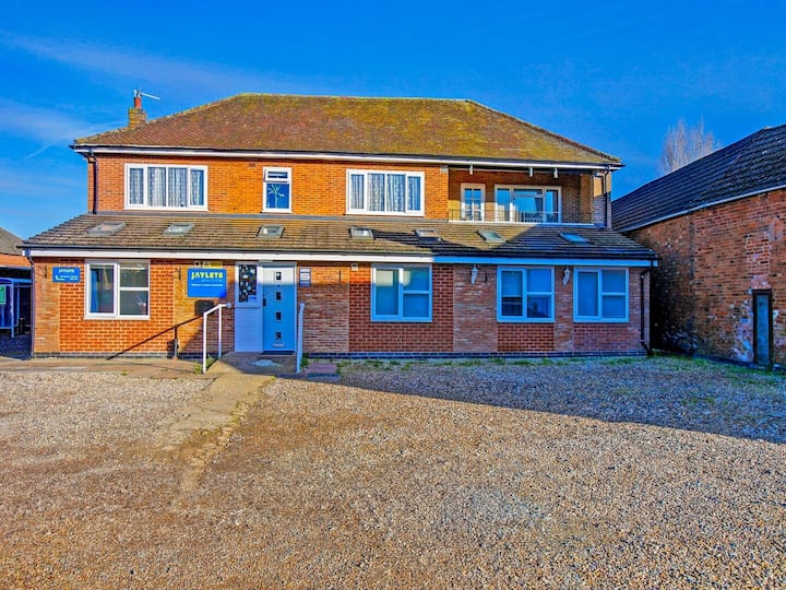 Oyo Aparthotel Hathern Triple Salle Standard - Loughborough