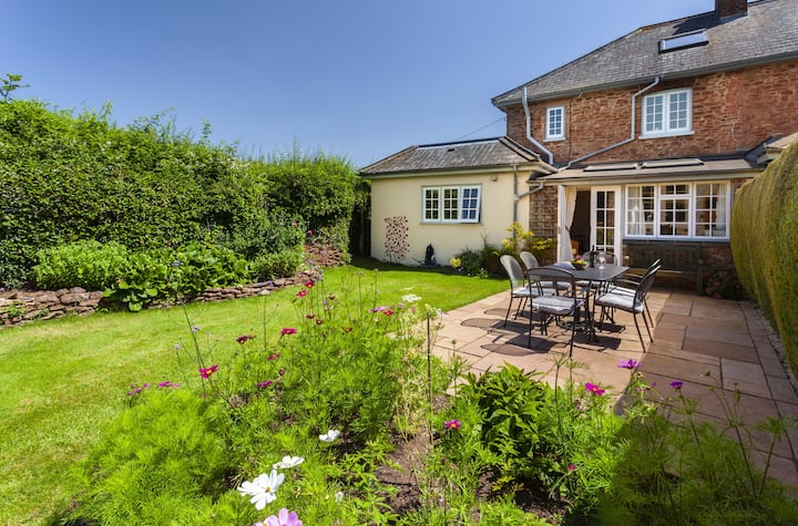 The Garden Flat At Jacobs Pond, Nr Monksilver - Watchet