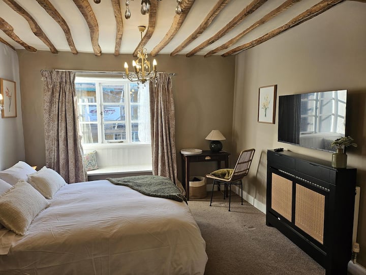 King-deluxe-ensuite-street View - Bourton-on-the-Water