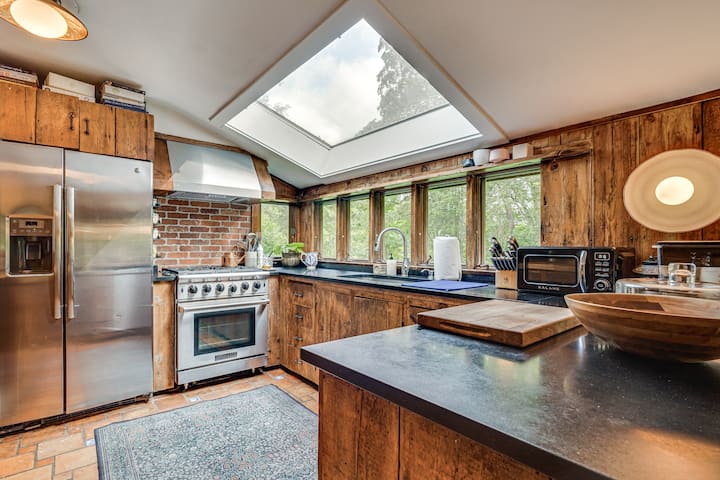 15 Mi To Long Island Sound: Bedford Winter Retreat - Bedford, NY