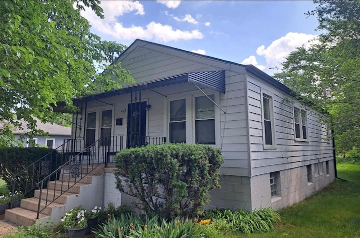 Hamilton Hideaway - Gary, IN