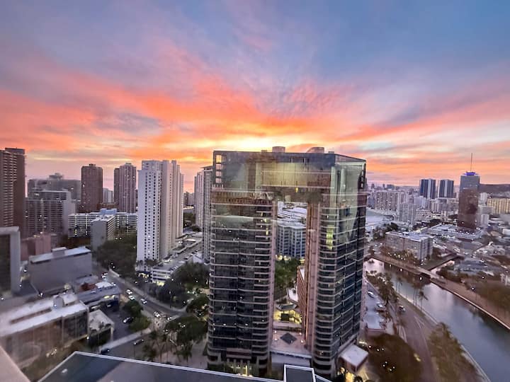Brand New Waikiki 2bd 2ba Ocean City View - Honolulu