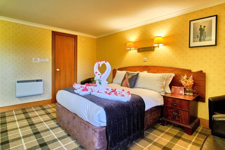 Relax In A Scenic Room With Garden & Mountain View - Crianlarich