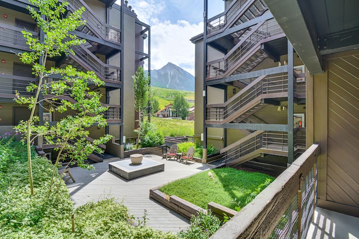 ‘The Love Shack’ - A Couple's Colorado Retreat! - Crested Butte, CO