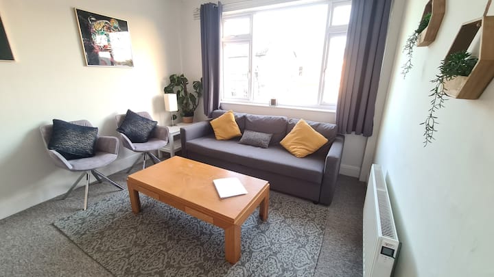 Appartement-salle De Bain Privée-basic-vue Sur Rue - Bristol