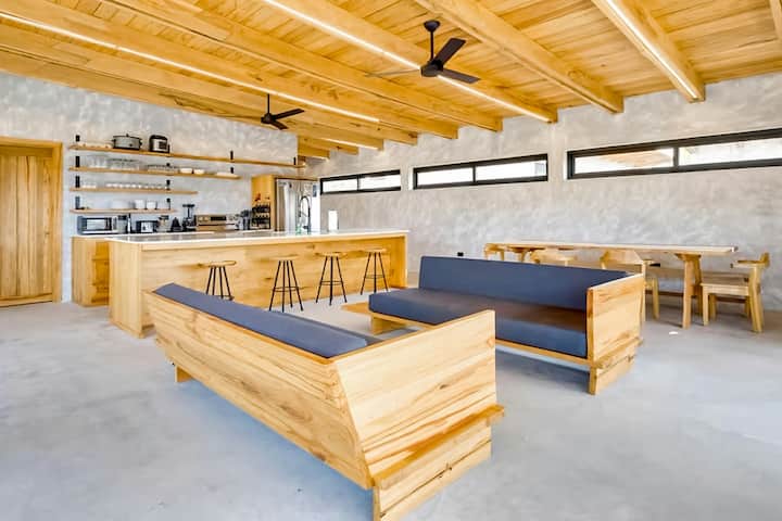 4br Peaceful Villa With Water Views & Plunge Pool - Placencia