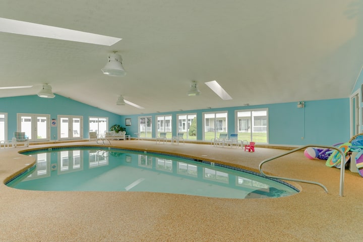 Studio Condo W/ Furnished Patio & Shared Pool - Wells, ME