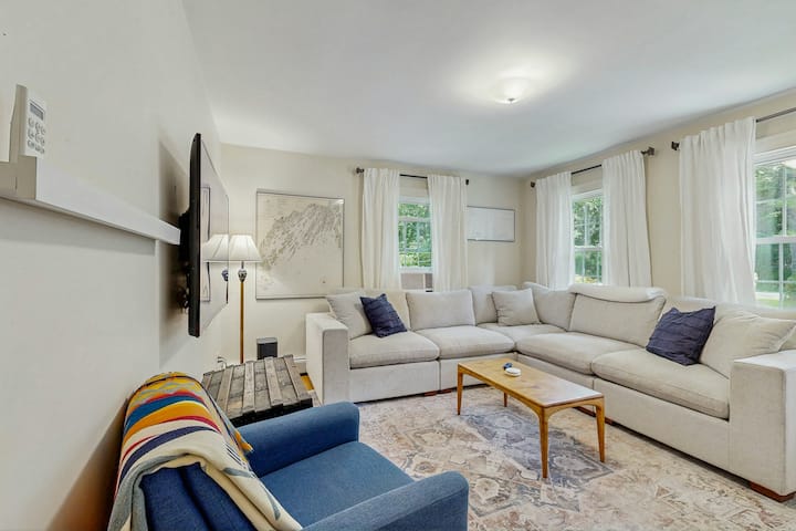 3br Charming Coastal Retreat With Wifi & Ping Pong - Yarmouth, ME