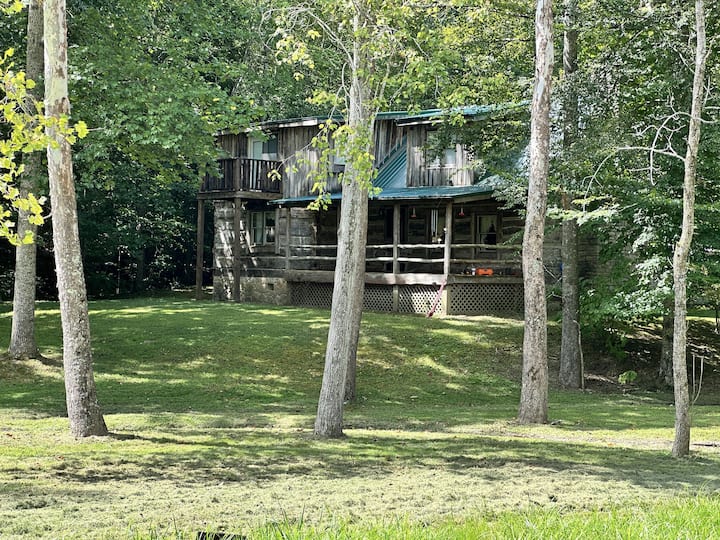 Avery's Lakeside Cottage - Irvine, KY
