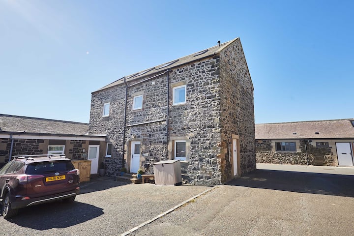 Host & Stay | Spinnaker - Craster