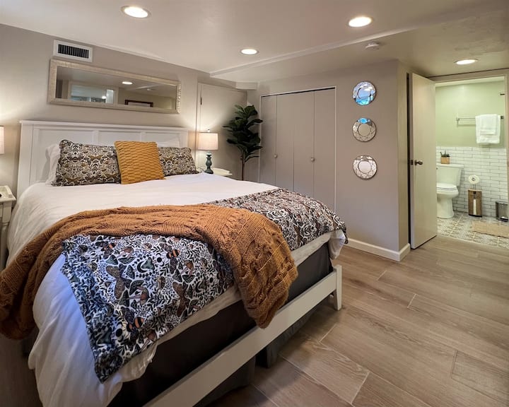 Historic Suite On Prescott's Best Street! - Prescott, AZ