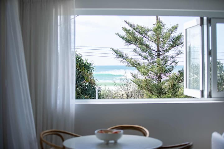 El Parche Bilinga Beachside, Ocean Views, Sleeps 4 - Coolangatta