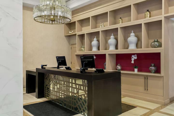 Convenient Room Walkable To National Aquarium - Baltimore, MD