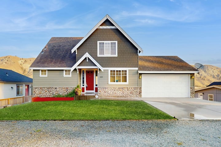 Three Br Home W/ Great Views & Location - Daroga State Park, Orondo