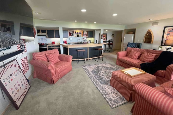 4 Br Home With Private Hot Tub And Wildlife - Port Ludlow, WA