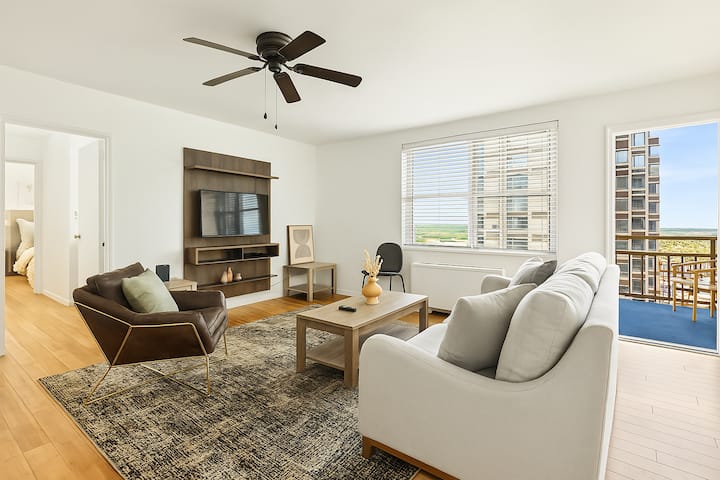Hotel District Highrise | 2br In Historic Bldg - アトランタ