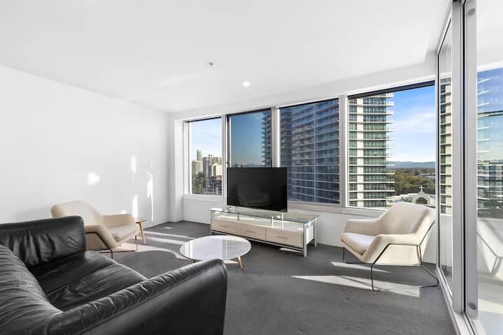 Q1 Tallest Tower Surfers Paradise, 7th Floor - Surfers Paradise