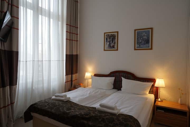 Double Room Located Right Next To S-charlottenburg - Berlin
