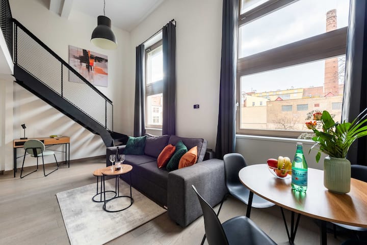 Apartment In Prague Near Karlín Square - 프라하