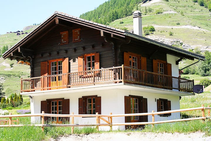 Chalet Chapon Joly Evolène 8 Personnes - Canton du Valais