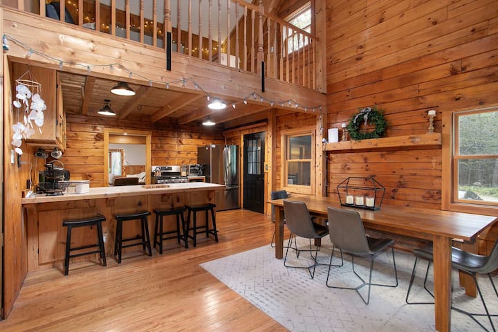 Lakes & Leisure: Spacious Berkshire Getaway - The Berkshires, MA