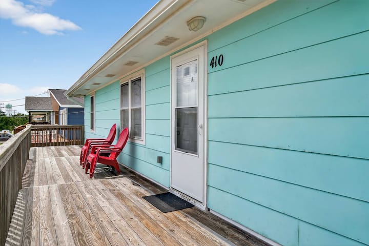 Bright & Relaxing 4br Retreat, South Topsail - Topsail Beach, NC