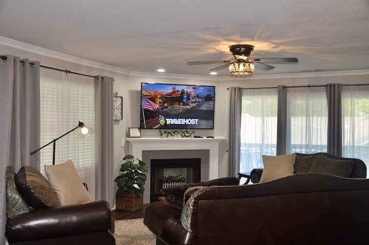 Relaxing Retreat In Pointe Royale Golf Village - Branson, MO