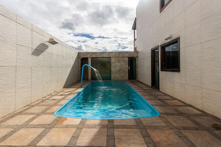Casa Com Piscina, Churrasqueira, óTima Localização - Belo Horizonte