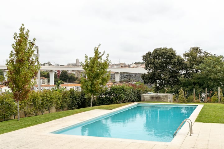 Lovely Flat W/ Balcony, Pool & Garage By Hostwise - Vila Nova de Gaia