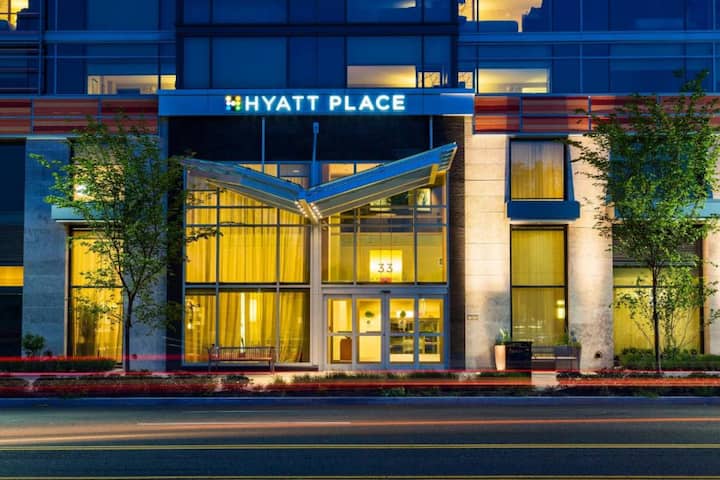 D.c. Stay With Free Breakfast, Pool & Prime Access - Washington, D.C.