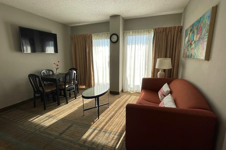 Great 2/2 Apt Close To I-drive - Orlando