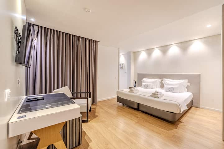 Sé Inn Studio 1 By House And People - Amares