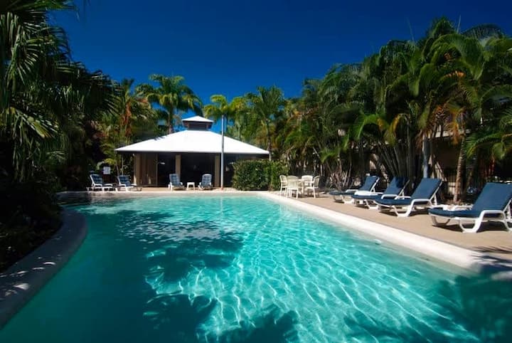 Two-bedroom Split-level Open Plan Apartment - Cairns