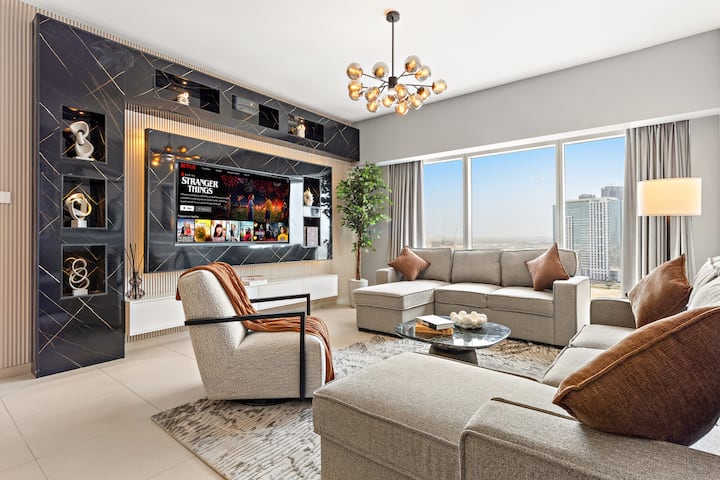 Elevate Your Stay: Scenic Views, Pool & Gym Access - Abou Dabi