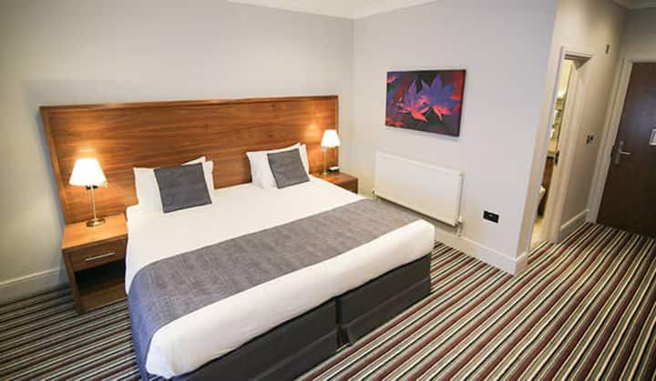 Superior Room By Oldthorns Hotel & Resort - Petersfield