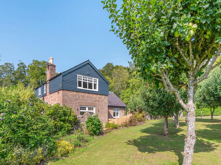 Gardener's Cottage - Dunkeld, UK
