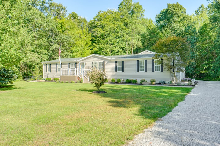 1 Mi To Geneva Sp: Family Home W/ Game Room & Yard - Geneva-on-the-Lake, OH