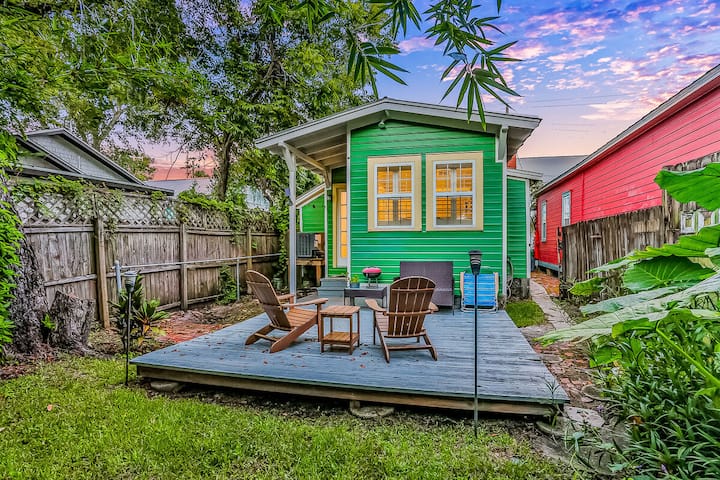 Downtown 2br Dog Friendly | Deck | W/d - St. Augustine, FL